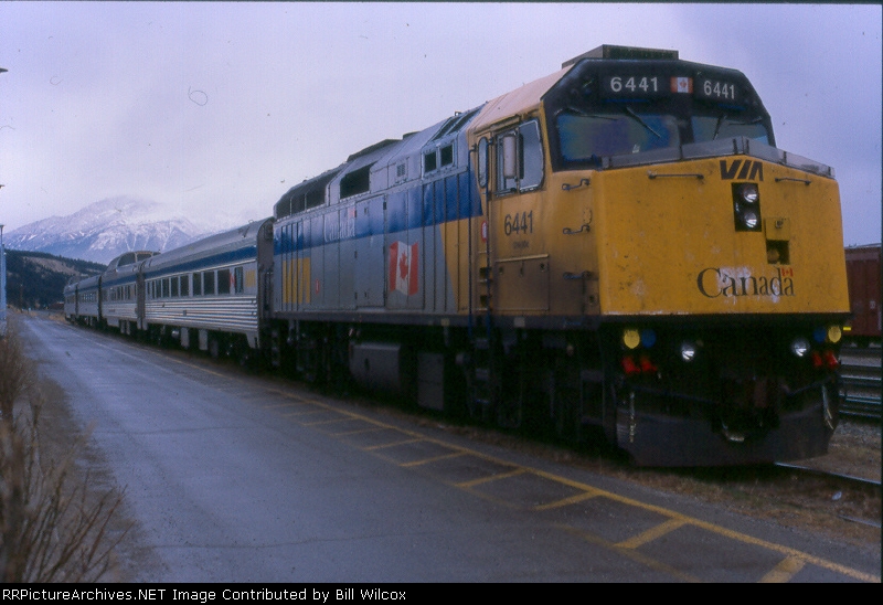 Via 6441 and the Skeena lays over between runs
